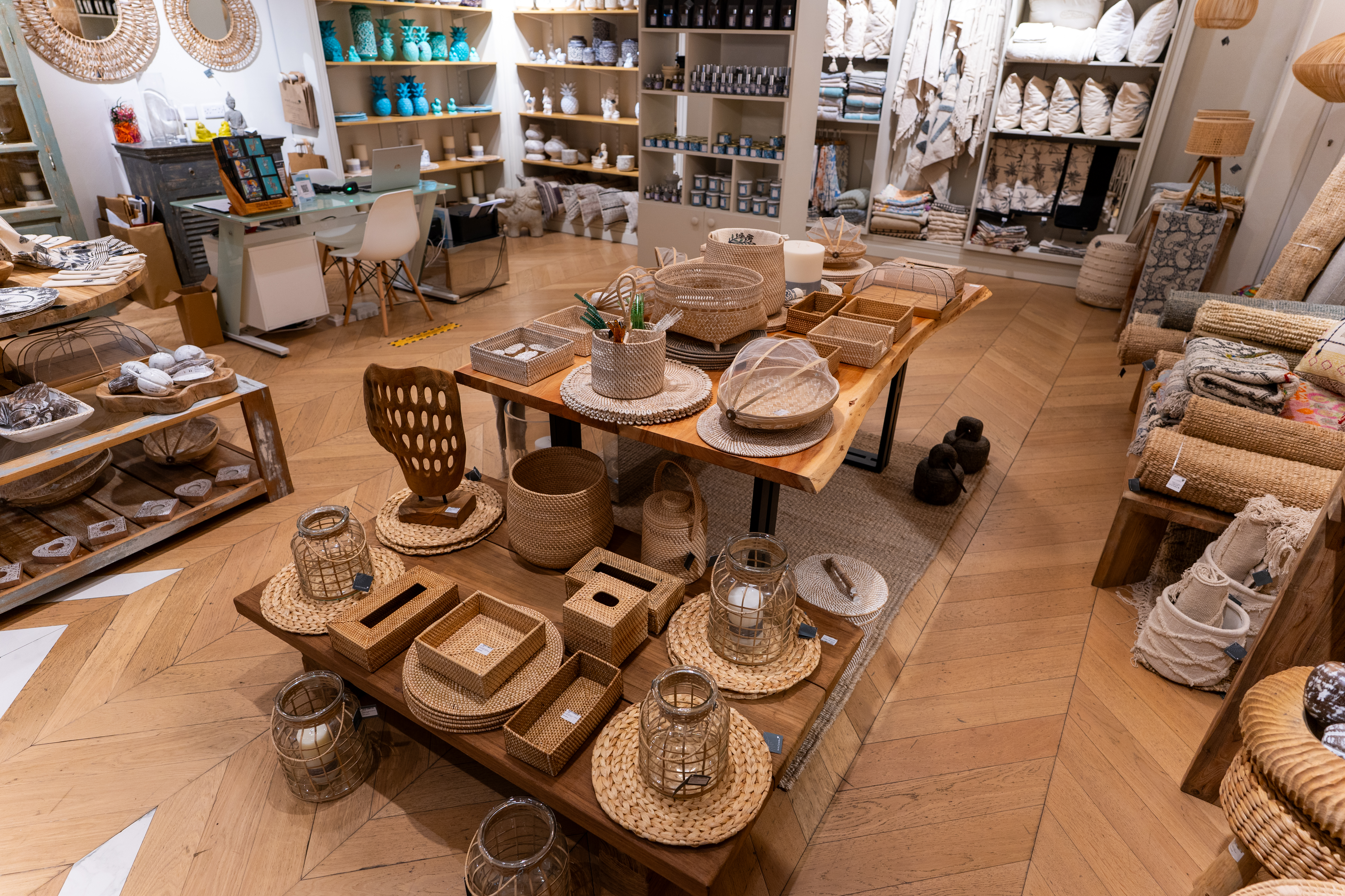 So'flo by Ascencia | Chic & Elegant Shopping in Floreal